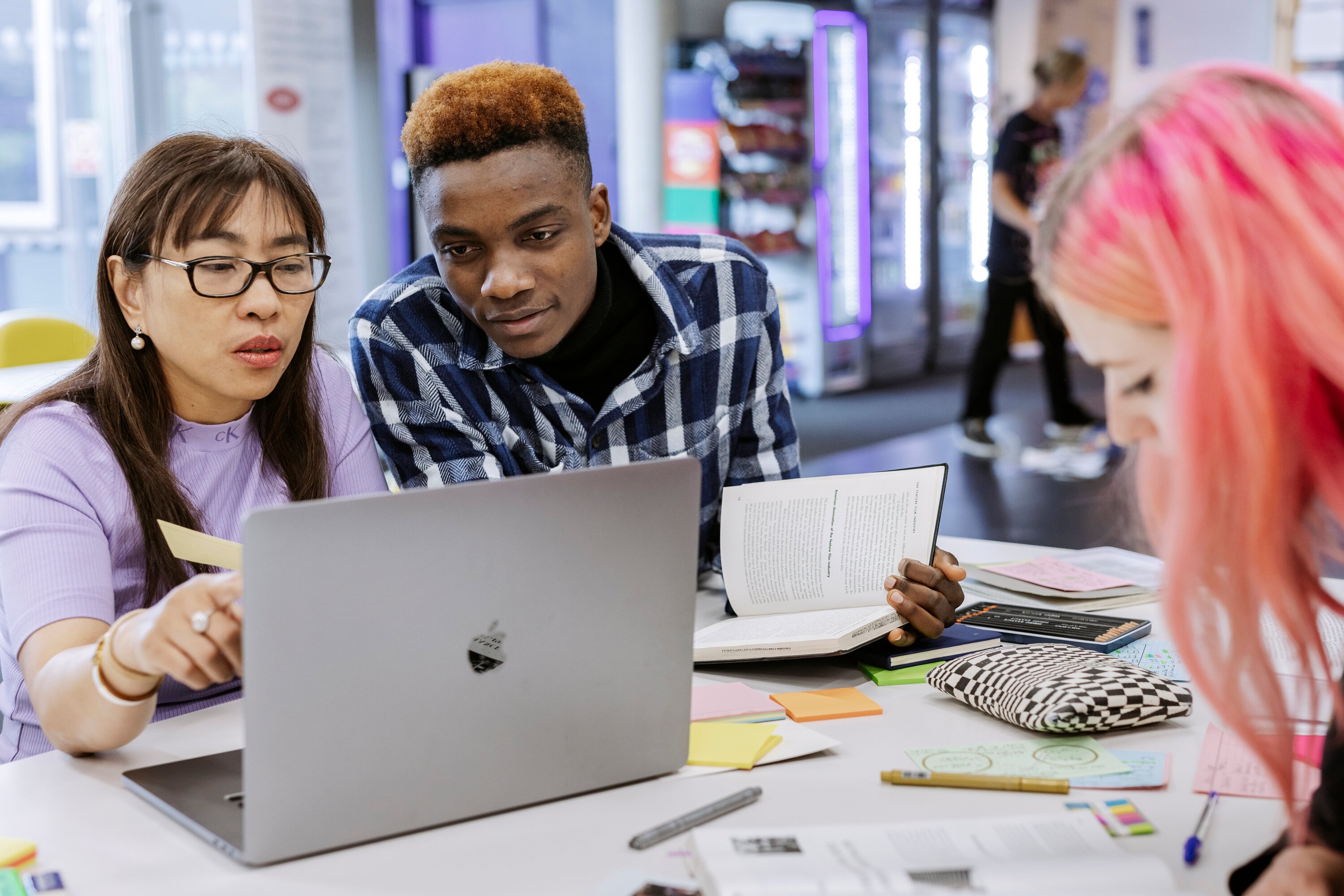 New look to Library webpages | MyPort for Students - University of ...